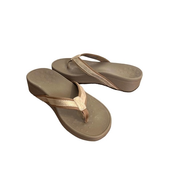 Vionic | Shoes | Vionic Hightide Gold Shimmer Slip On Thong Toe Wedge ...